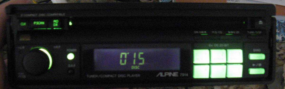 FS: ALPINE 7914 (but pull-out) LIKE NEW